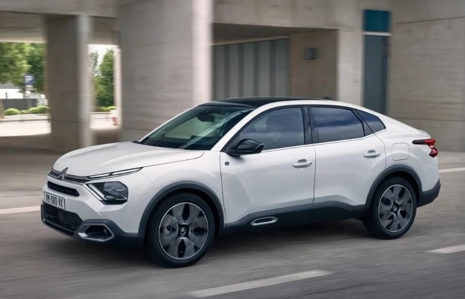 Fire again?Citroen C4X real car exposure, fastback styling + sports kit ...