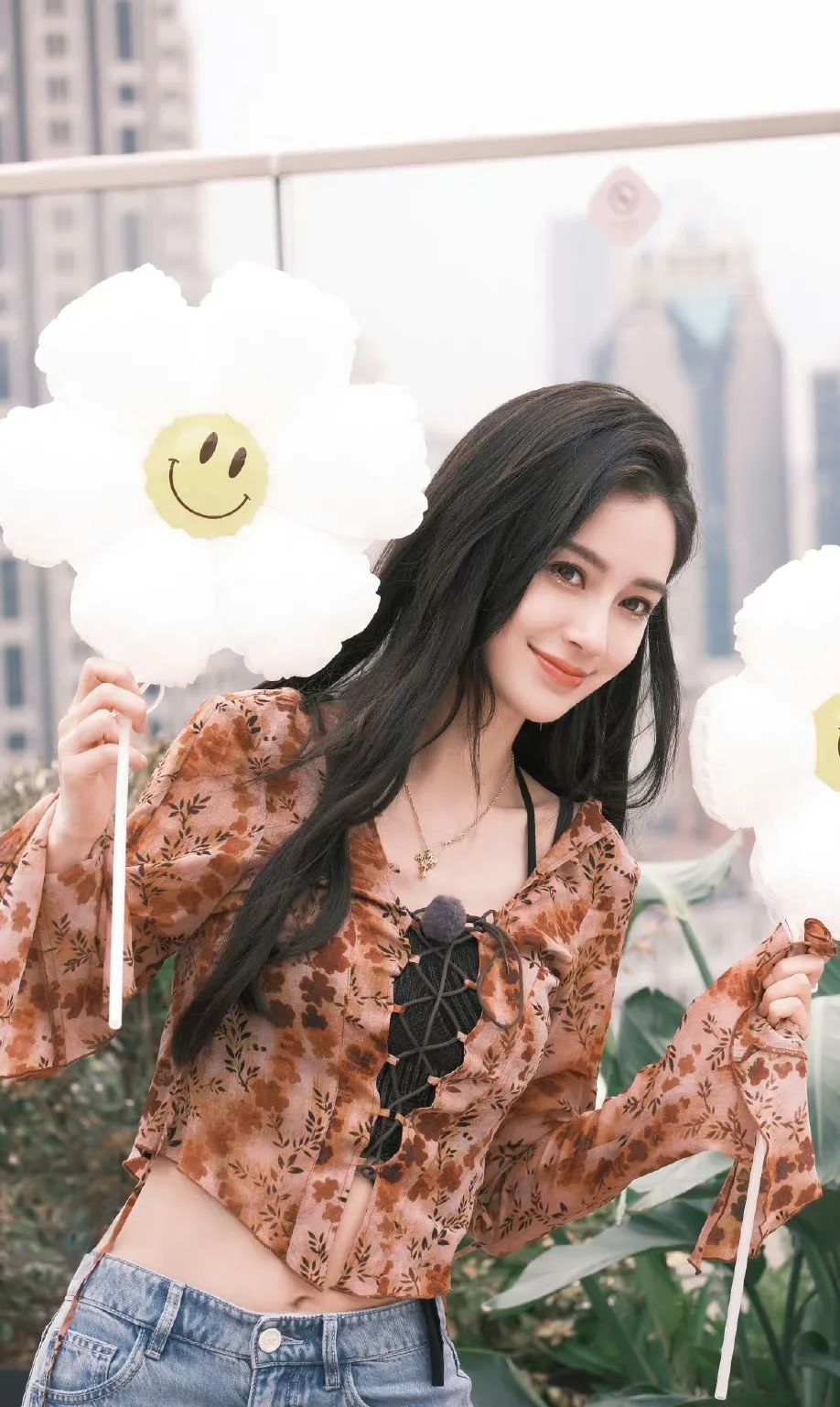 Yang Ying, Yu Xiaoguang, Huang Xiaoming, Di Lieba, Zhao Liying - iNEWS