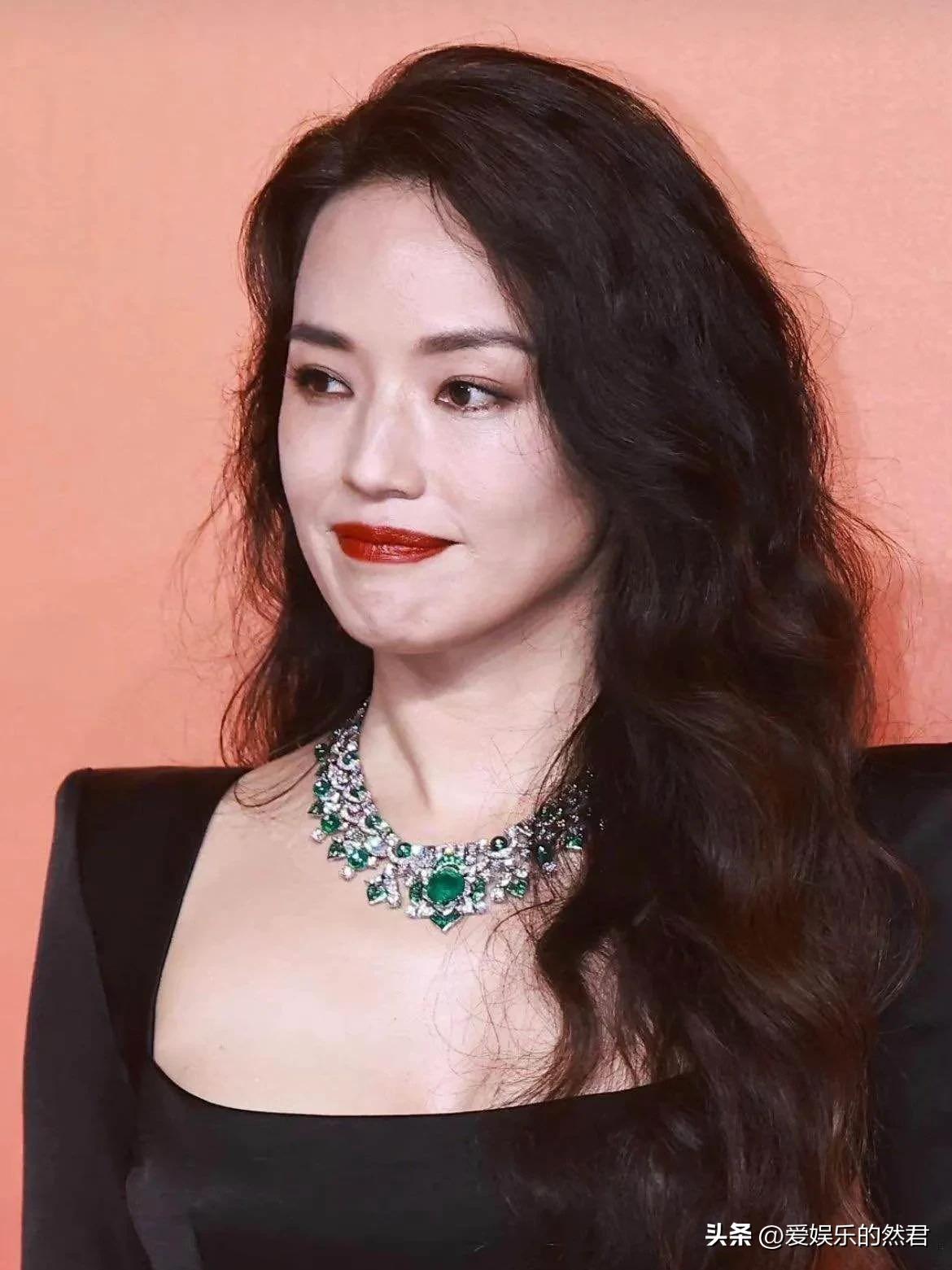 Shu Qi, who is not retouched, is so amazing, so beautiful, she is ...
