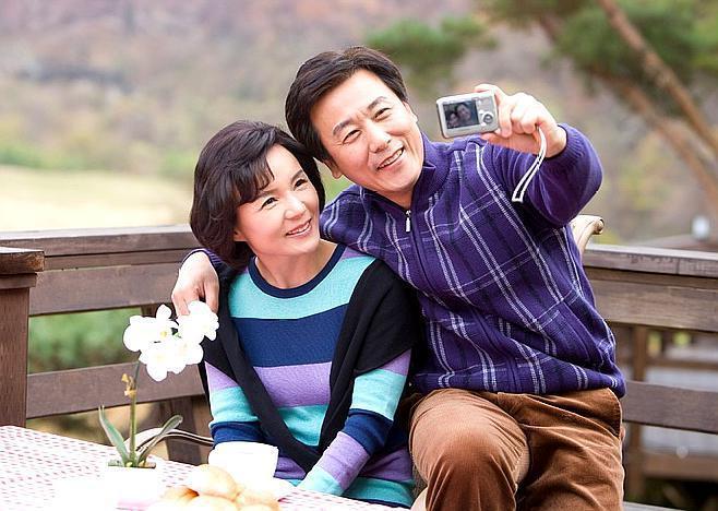 Do not enter for the faint of heart! The love of middle-aged couples ...