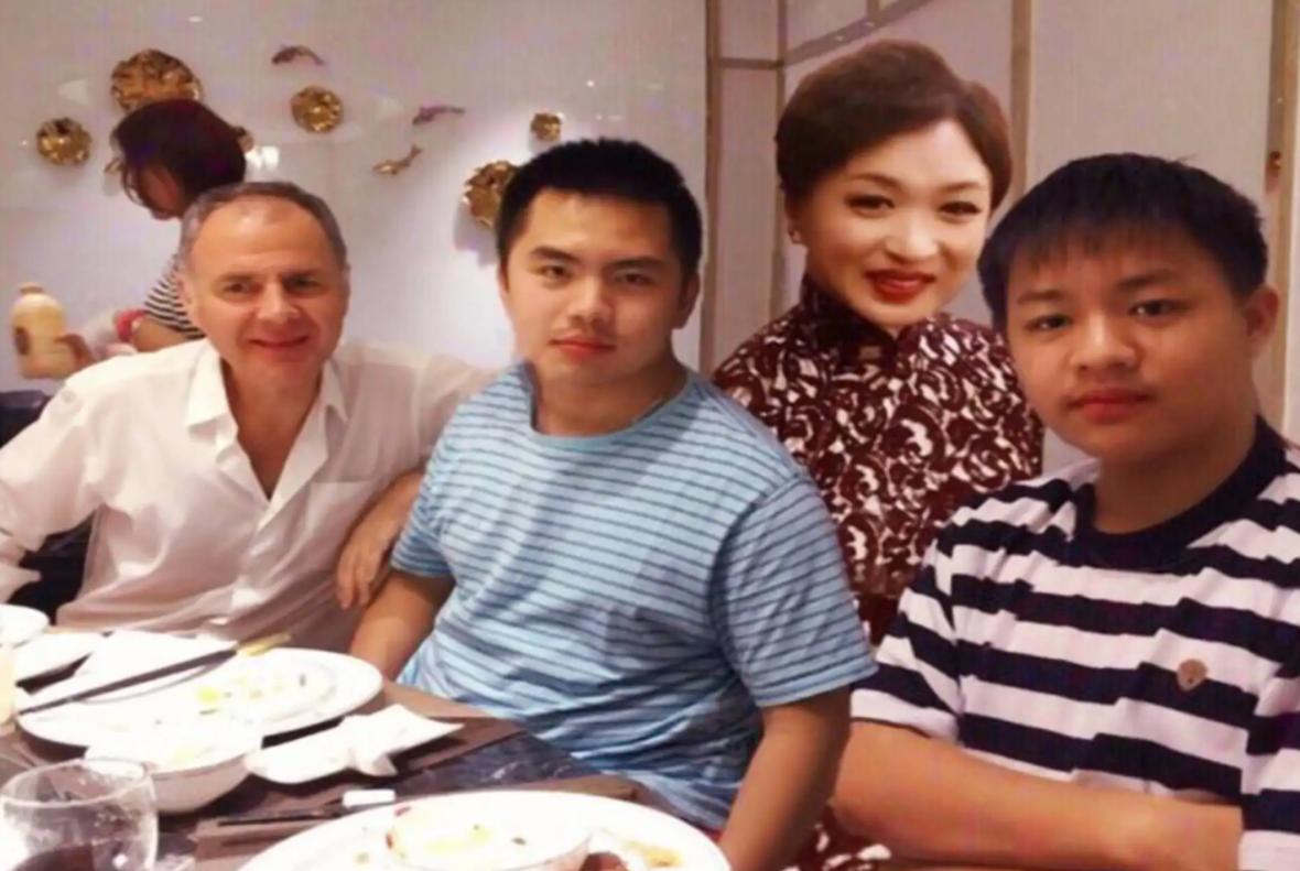 Jin Xing: The proudest thing in my life is that I adopted 3 children ...