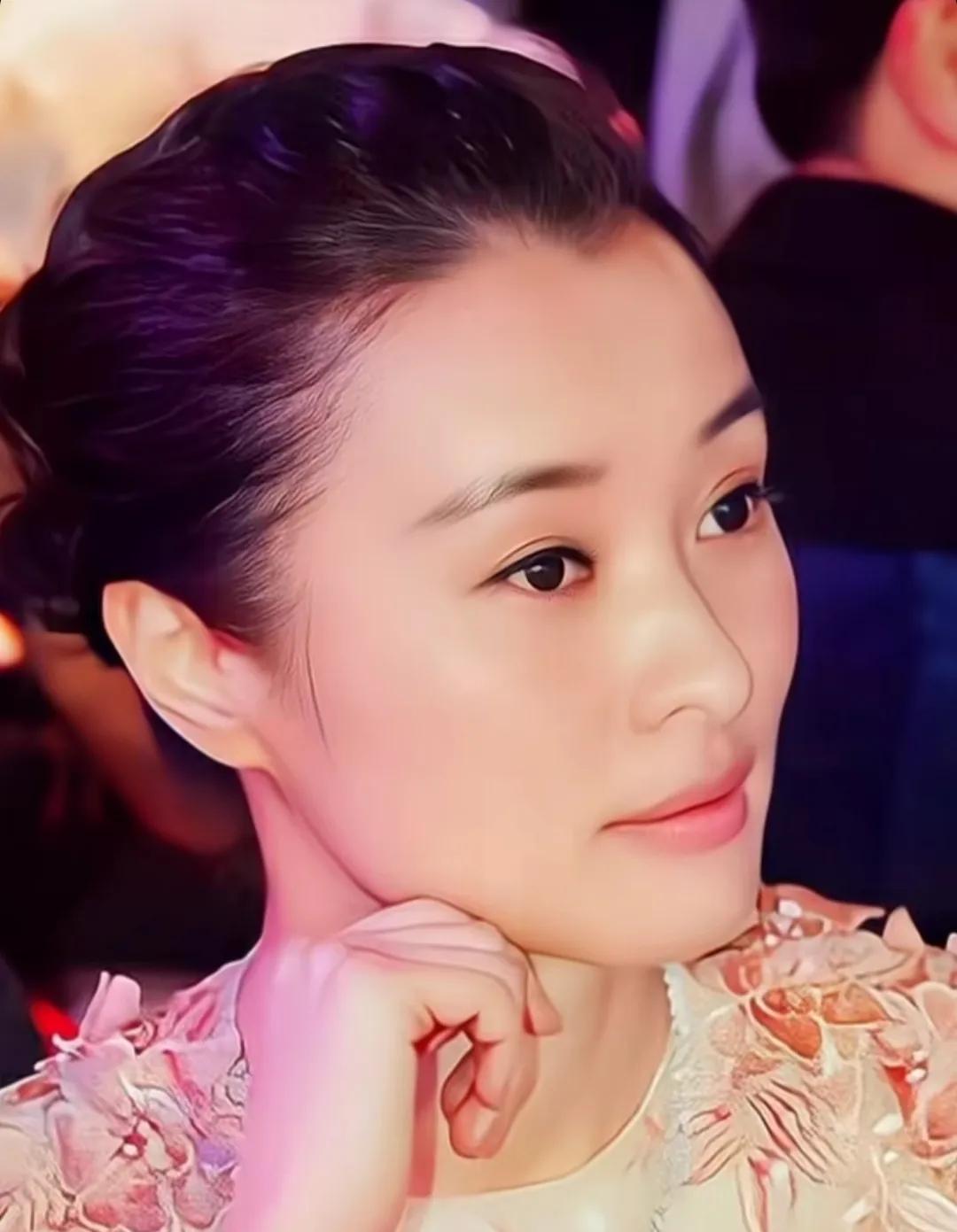 Wu Yue wins Magnolia's Best Actress and Zhao Liying runs with her three ...