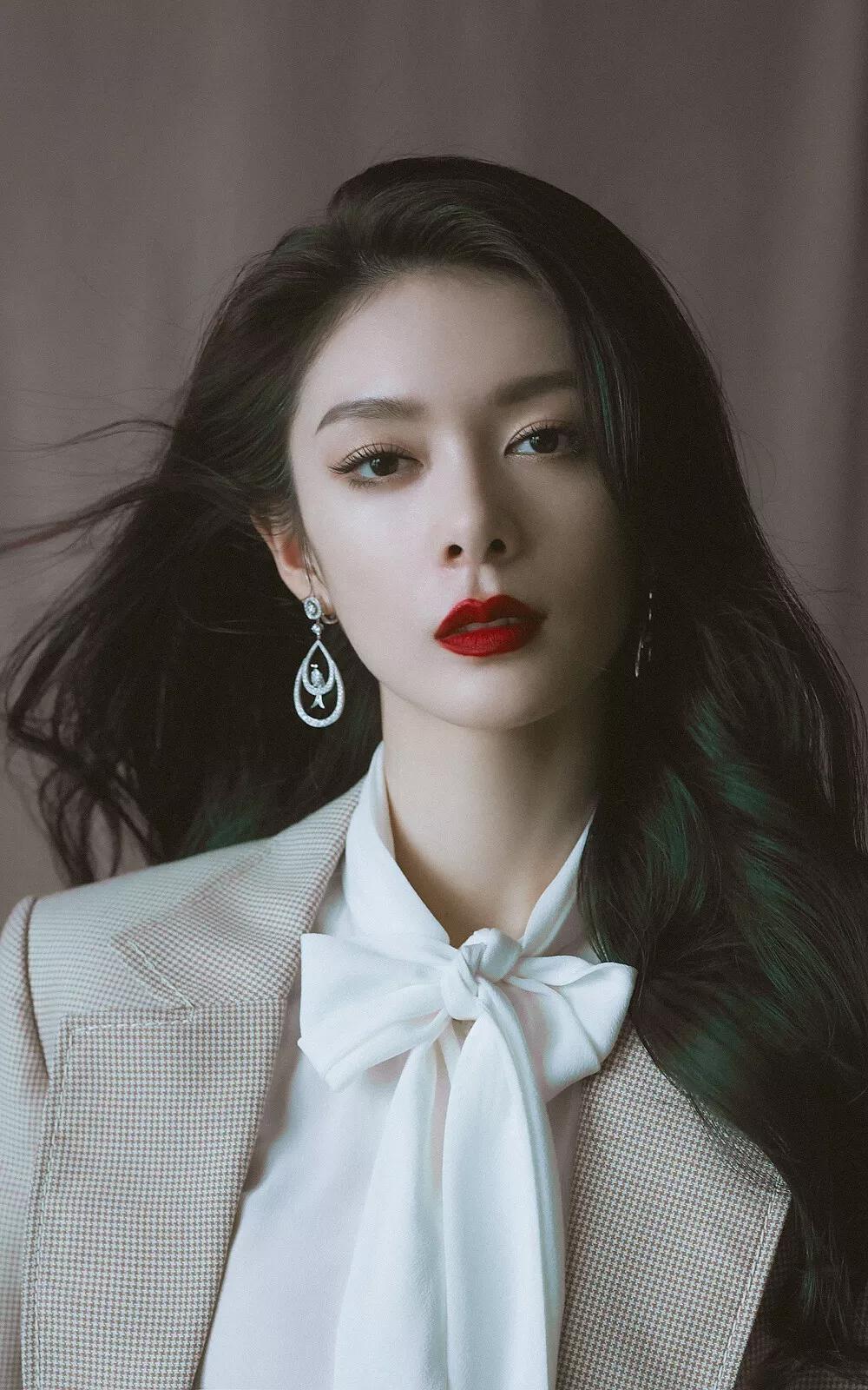 Fu Jing is so beautiful - iNEWS