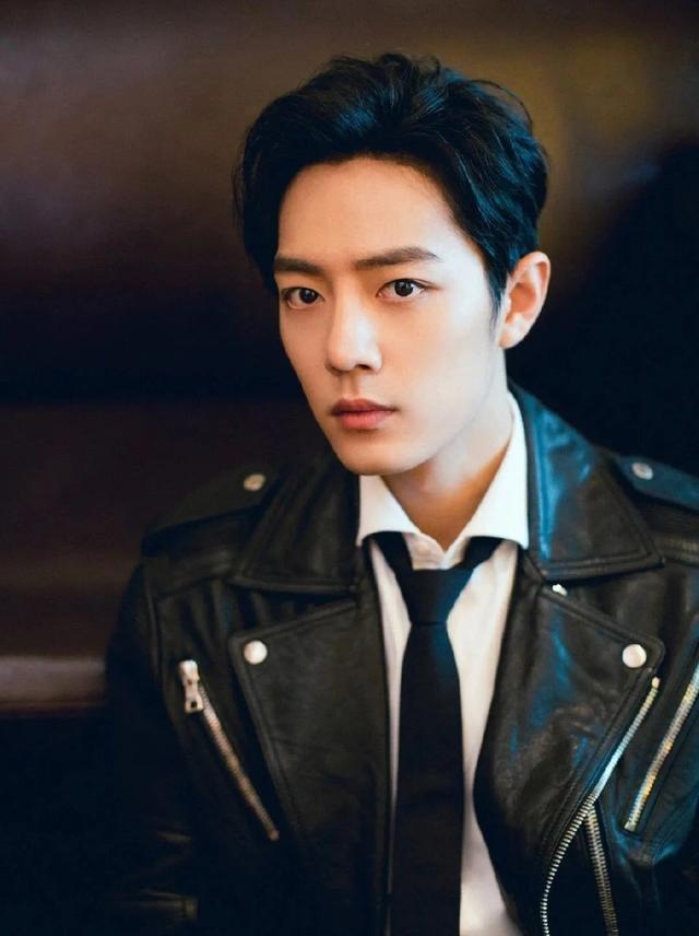 If you have bangs, let alone good looks, 11 celebrities tell you that a ...