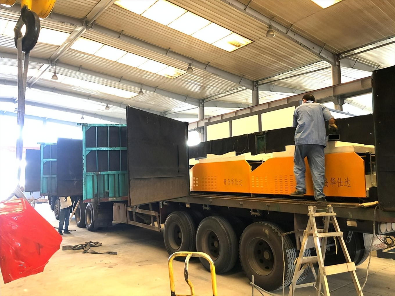 Huashida delivered the last car parts of the spraying winding pipe ...