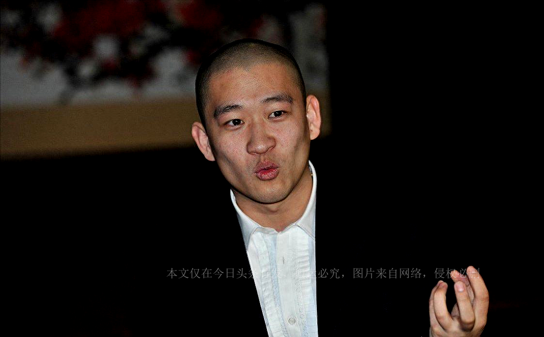 Guo Qilin saw Cao Yunjin greeting him as Brother Jin backstage at the ...
