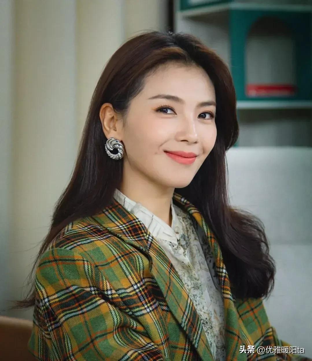 Liu Tao is 45 years old: Fitness photos have sparked heated discussions ...