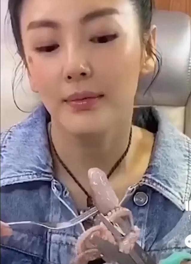 This time, Yu Shi's underwear was stripped off." Zhang Kaili's words were finally believed by ...