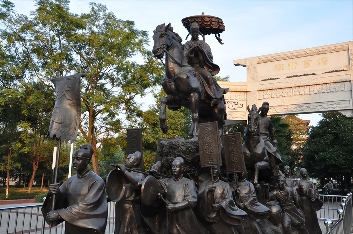 The fifth sky of Yichun literature: the passage of the article through ...