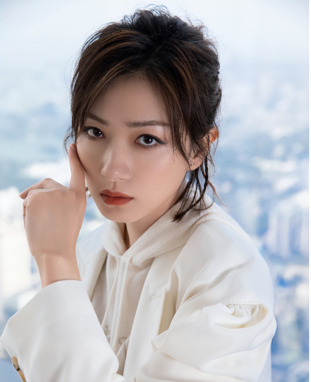 She refused to dive 8 times and was hidden in the snow. The cleanest actress is now 41 years old ...