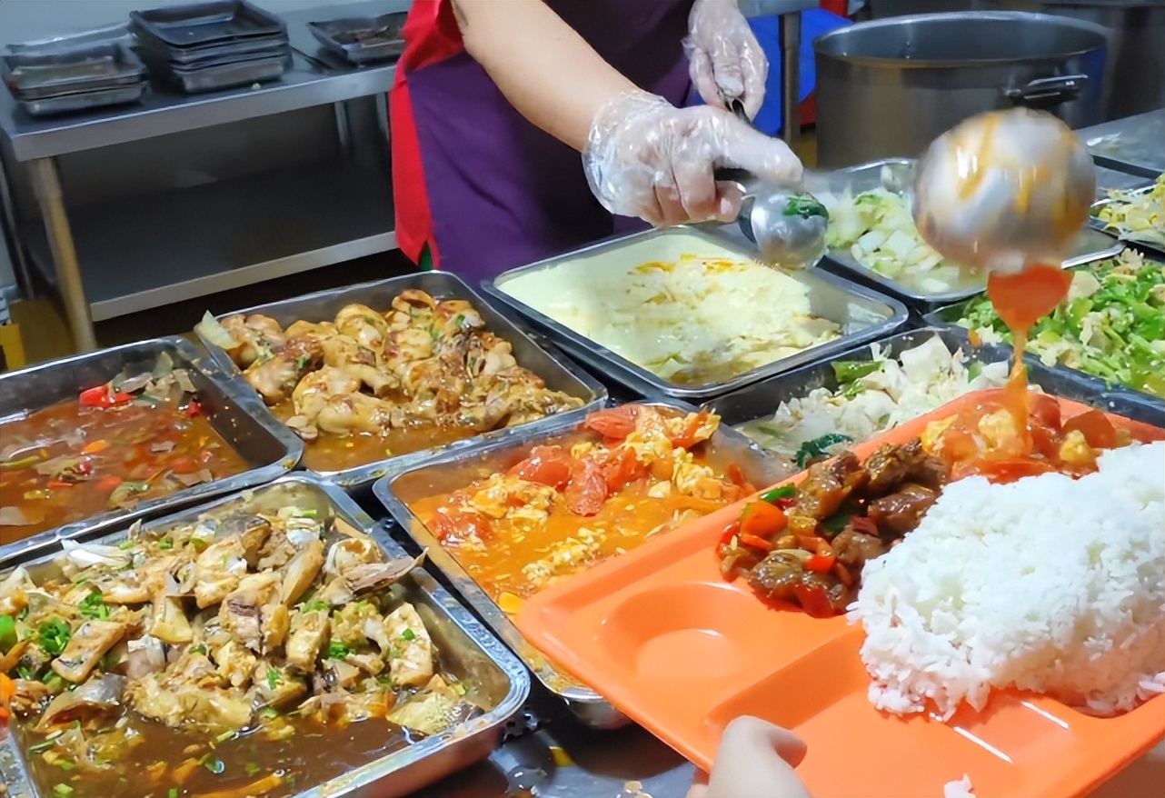 Elites live in houses without kitchens? - iNEWS