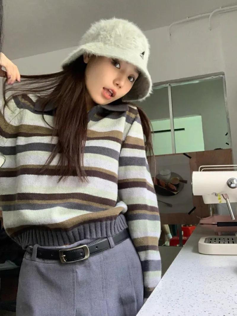 The first clothes after the beginning of autumn - iNEWS