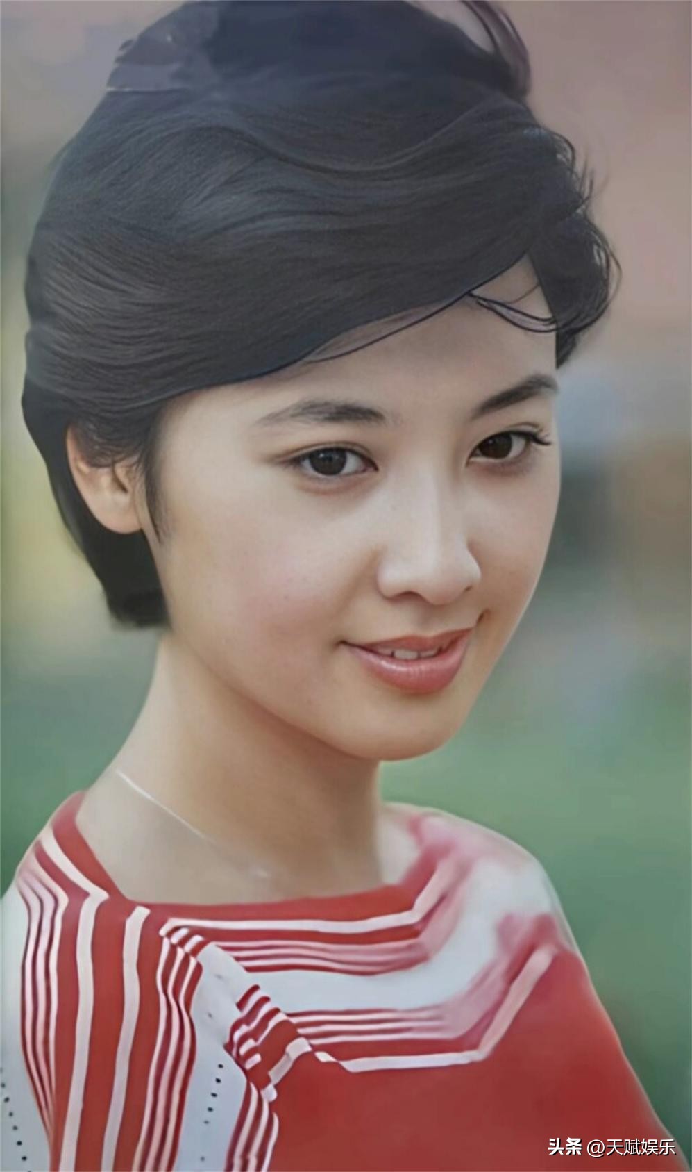 2023 version of national first-class actor Zhu Lin's beautiful photos ...