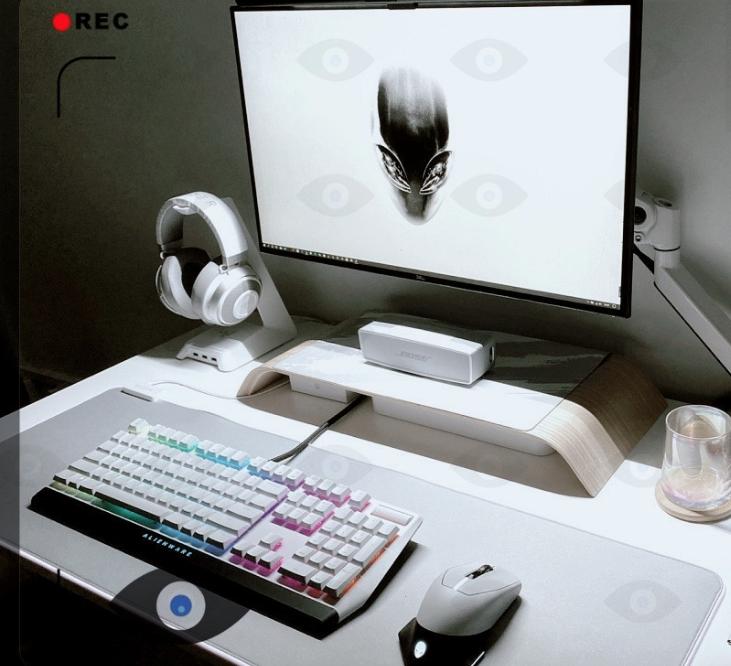 Desktop Aesthetics, Mercury Peripheral Desktop Experience - iMedia