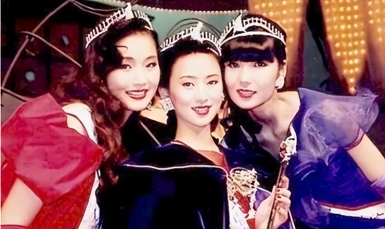 54-year-old Weng Hong: In order to become famous, he made romantic ...