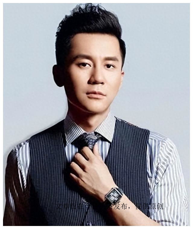 After 44-year-old Li Chen played with Zhang Xinyu and Fan Bingbing, he ...