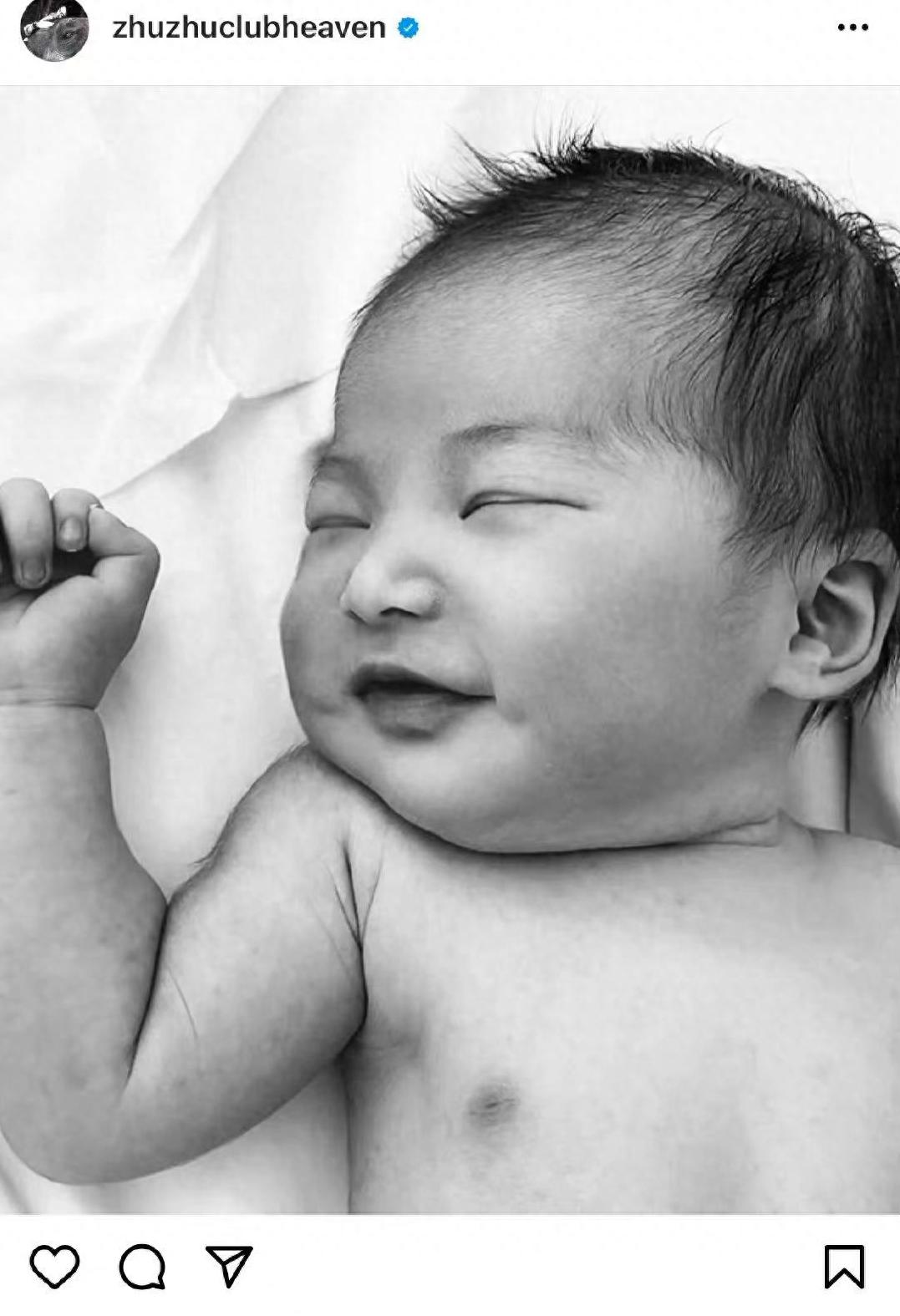 "China's most beautiful" Zhu Zhu gave birth to a baby with a sweet ...