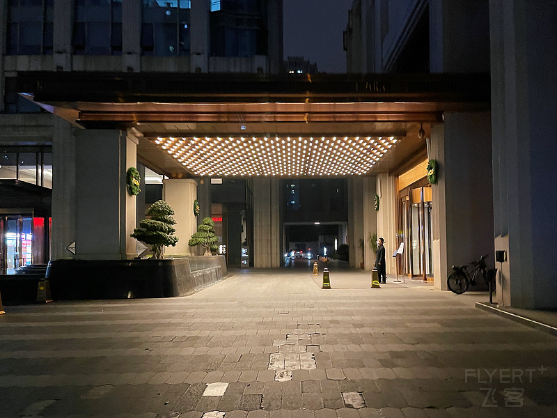 Return to the Past Fireworks|Hilton Chengdu Xixin Center - iNEWS