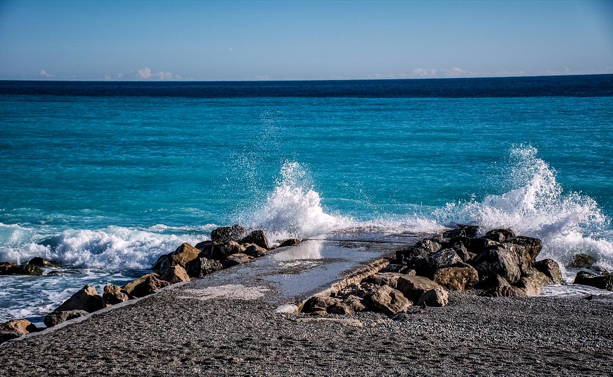 A brief discussion on the historical evolution of French civic ...