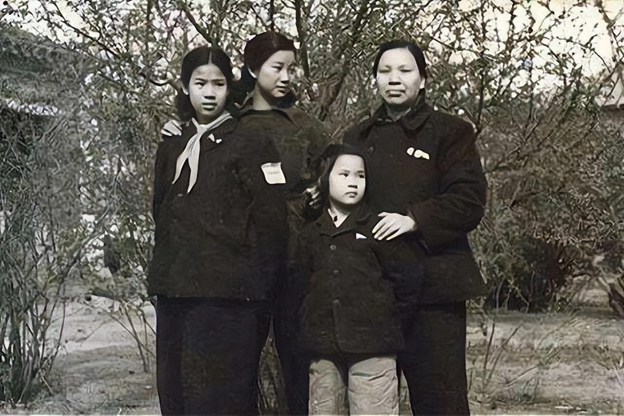 Mao Anying's wife Liu Siqi died at the age of 92, Li Min and Li Na were ...