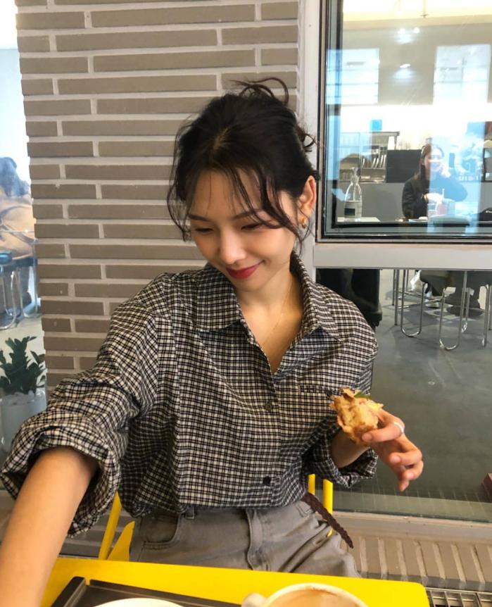 Ins wear blogger jejehyungyung shared spring fashion style love - iMedia