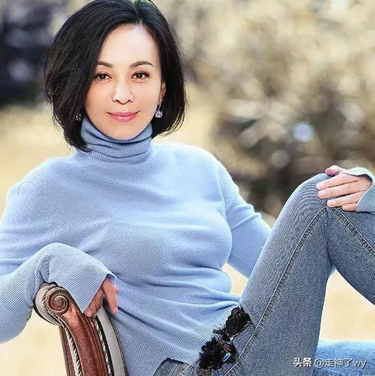 Star show of mainland actress Wang Lin - iNEWS