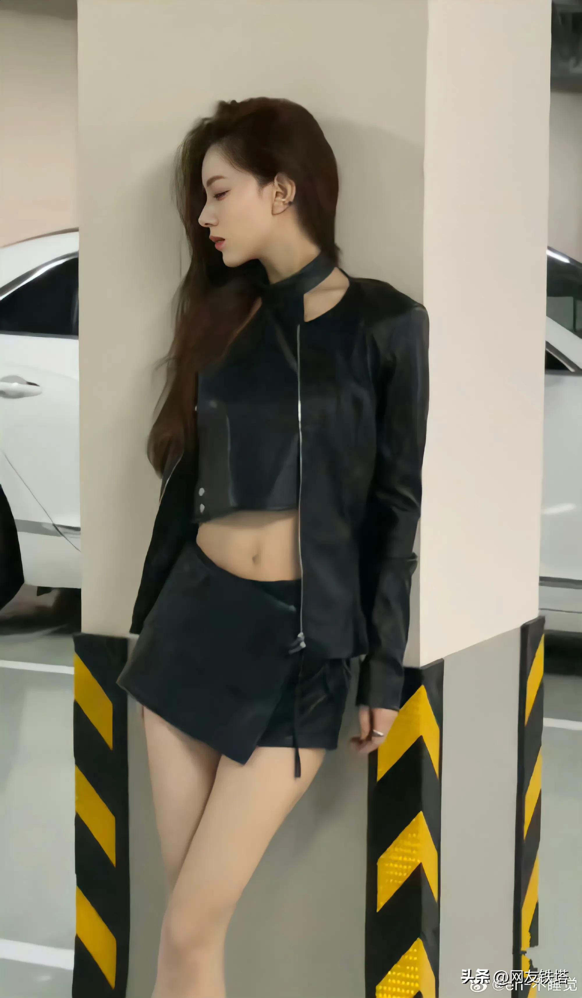 Sun Yining wallpaper: Be the woman Wang Sicong can't get. - iNEWS