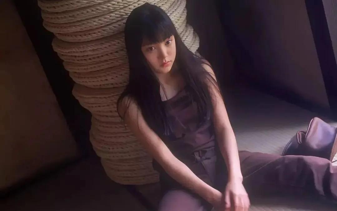 Suzuki Apricot and Jay Chou, the heroine and Edison Chen, were kissed ...