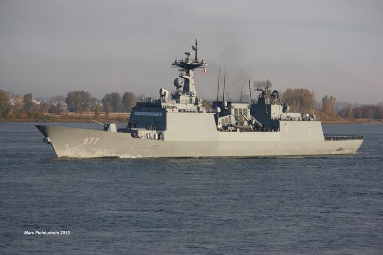 The masterpiece of the Korean Navy's self-made destroyers, KDX-II ...