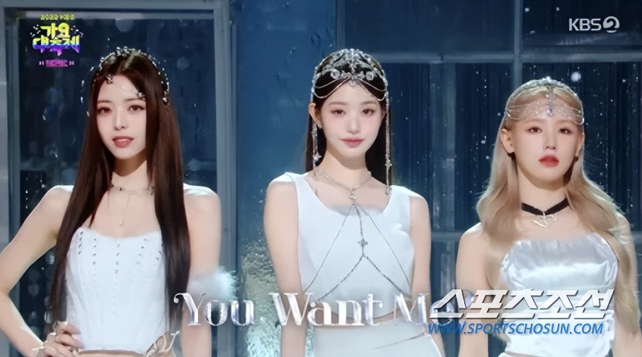 Who is the better of the three girl groups on the same stage; Song Minhao misses his dead father ...