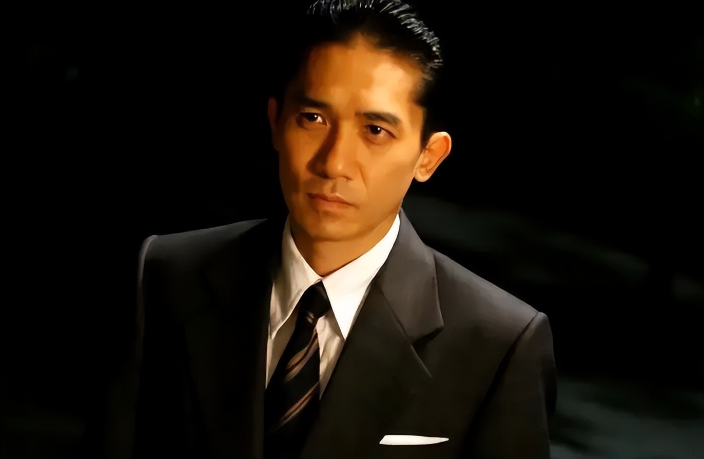 Who is the sweeper monk in "Dragon Babu"?The director uses one detail ...