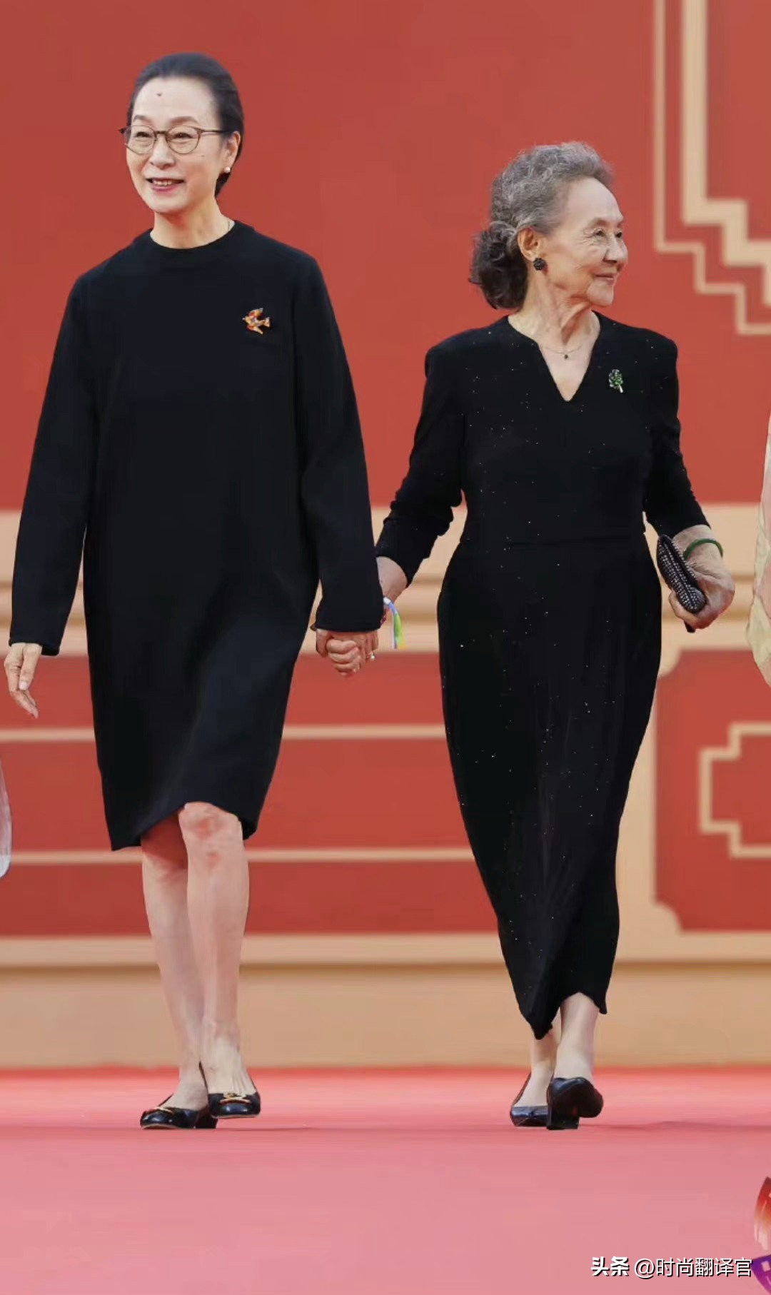 The undefeated beauty should be 87-year-old Wu Yanshu and 67-year-old ...