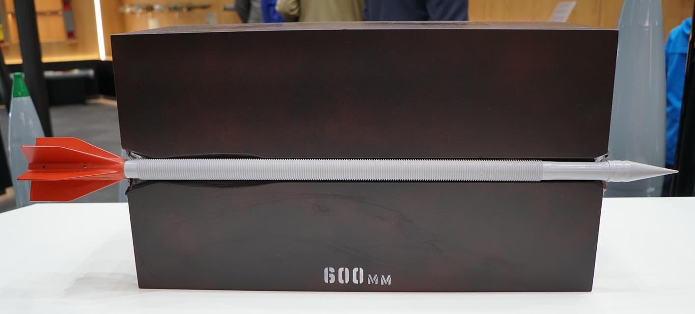 Russian-made fin-stabilized sabot-piercing projectile - iMedia