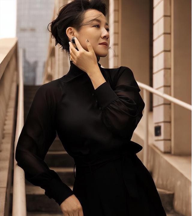 Last night! Liu Lin, who received nothing at the 34th Feitian Awards ...