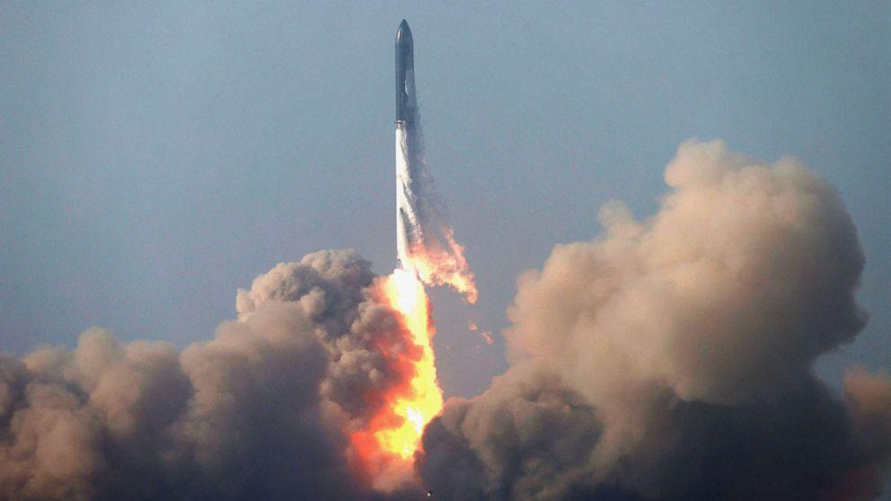 The 5,000-ton rocket took off crookedly and exploded at an altitude of ...