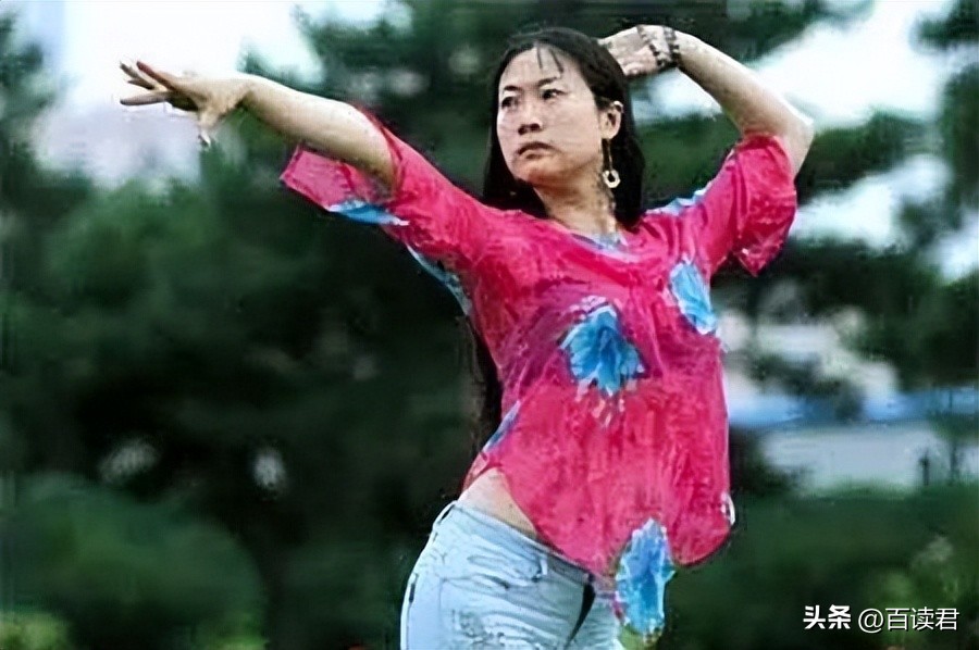 Sister Furong, who once became popular with her hot eyes "concave shape ...