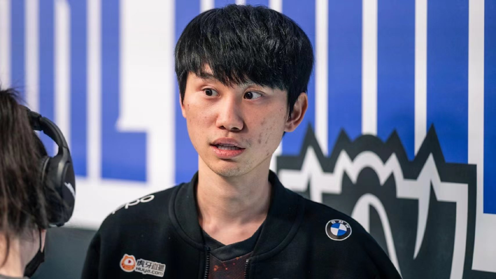 打不過就加入？G2中單Caps一手泰坦火了，Doinb成最大贏家 - 頭條匯