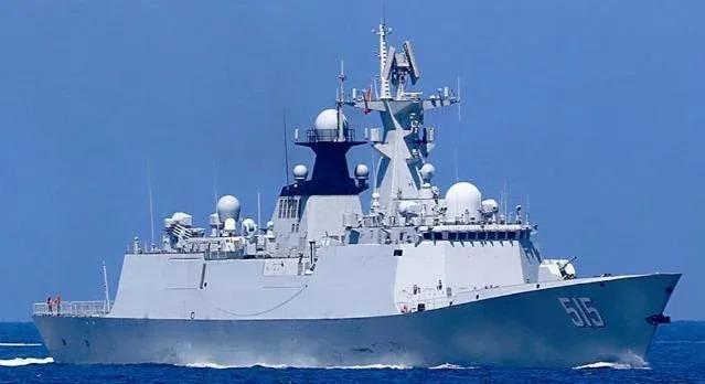 What is the difference between battleships, cruisers, destroyers, and ...