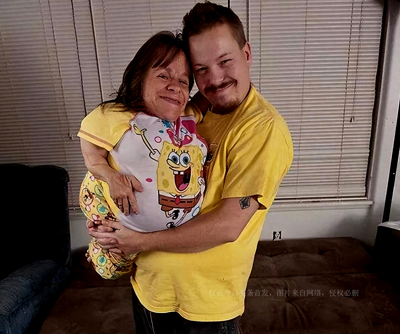 The shortest mother: 70 centimeters tall, gave birth to 3 children ...