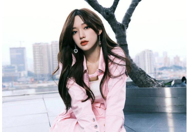 Cheng Xiaofang denies the rumors of having an illegitimate child with Tony Leung Chiu Wai, and ...