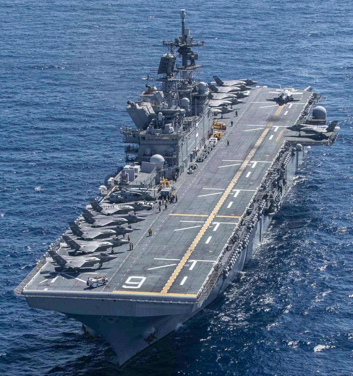 The aircraft carrier alarm was sounded in the South China Sea. The ...