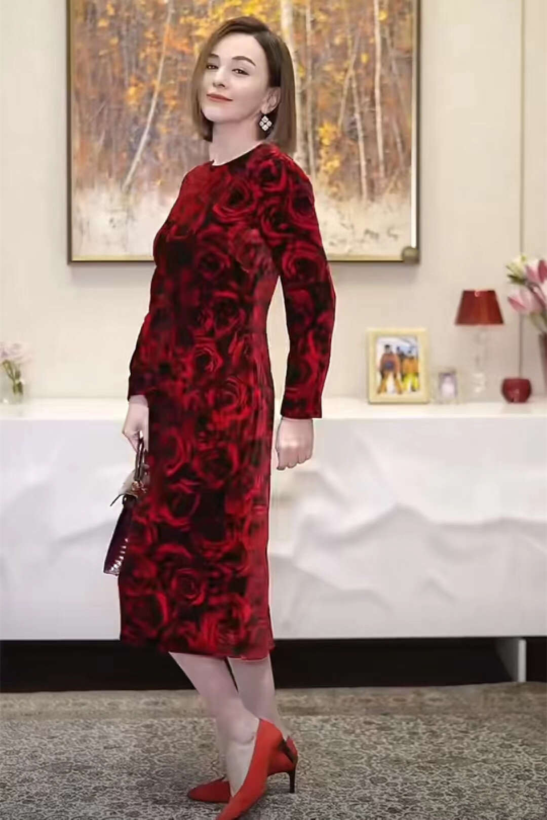 52-year-old Wang Lin played dress-up in a mansion, 3 brand-name bags ...