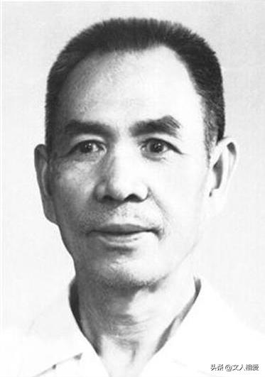 Ding Sheng fought fiercely in the Palace of Lingguan, and his company ...