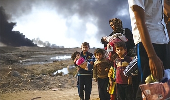 "A Thousand Splendid Suns": Mother-Daughter Bond——How can a woman save ...