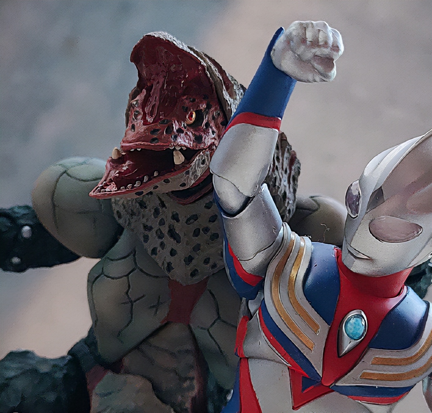 Freedom Gundam Transform Ultraman Gorzan - iMedia