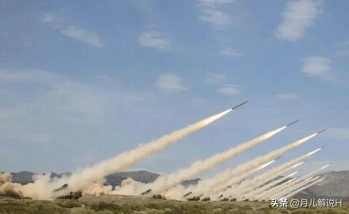 400 missiles accurately hit the attack target, the rocket salvo sweeps ...