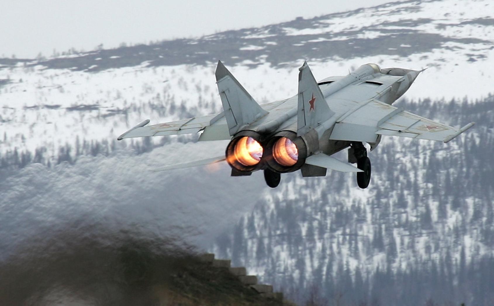 Three pinnacles of former Soviet fighter jets - iNEWS