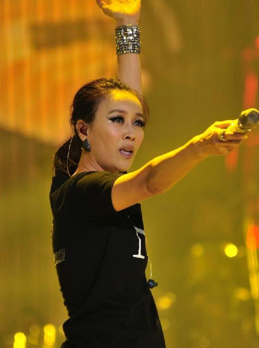 So Ying Feng is still holding a concert? The ticket price is higher ...