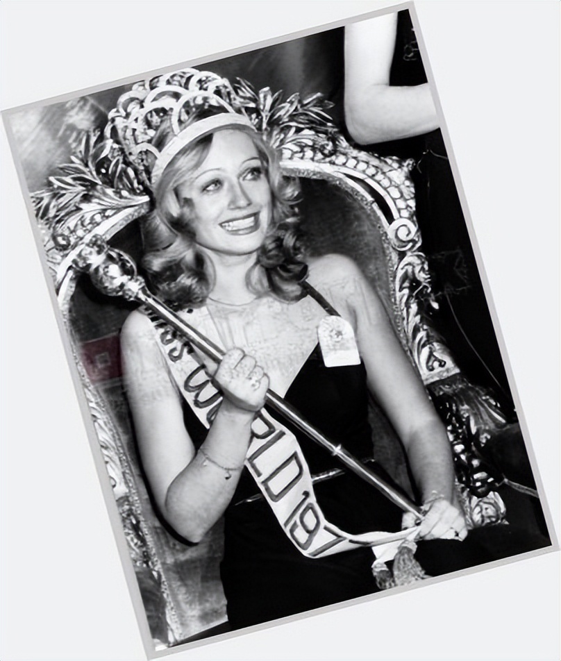 Female Sweden Mary Stävin - iNEWS