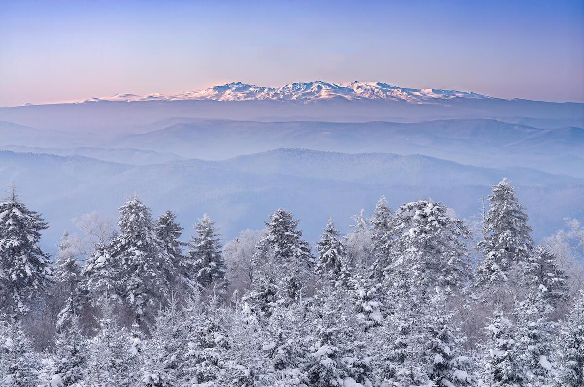 These four summer resorts have beautiful scenery. Take the whole family ...
